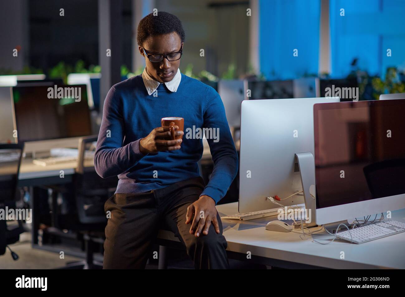 Office man poses hi-res stock photography and images - Alamy