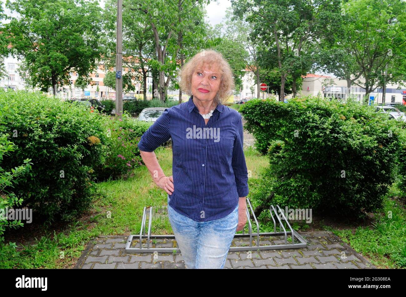 Urte Blankenstein / Puppendoktor Pille bei einem Fototermin in Berlin ...