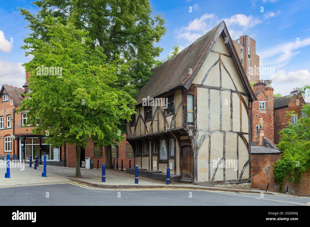 Historic old nottingham pub hi-res stock photography and images - Alamy