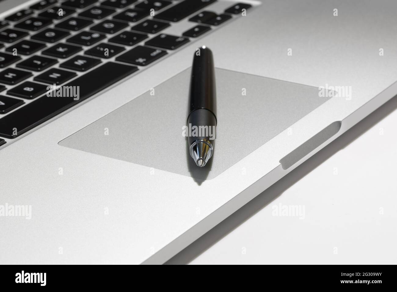 Digital signature hi-res stock photography and images - Alamy