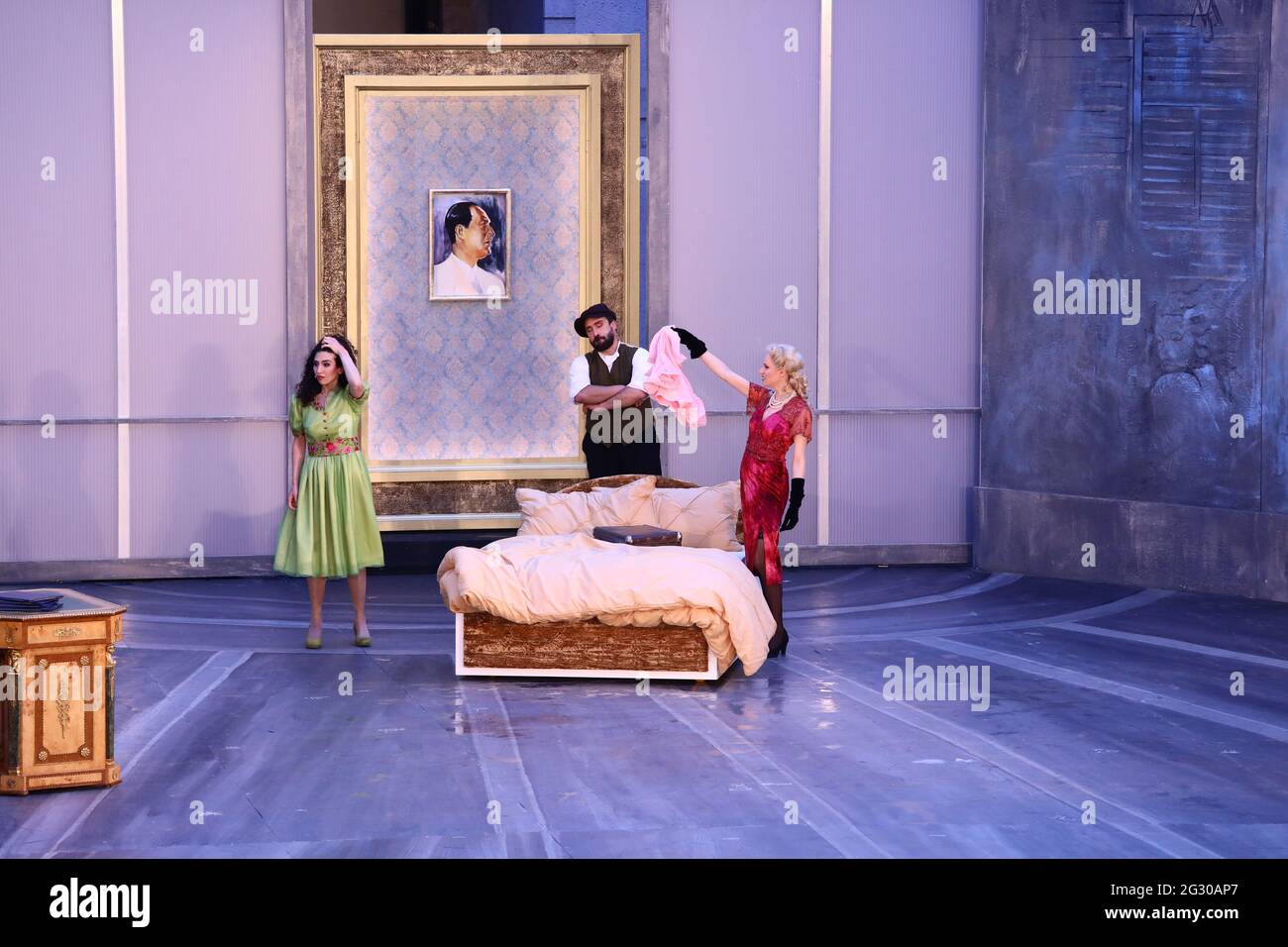 Premiere: Musical "Evita" , in den Hauptrollen Anna Gössi,Max Dollinger ...