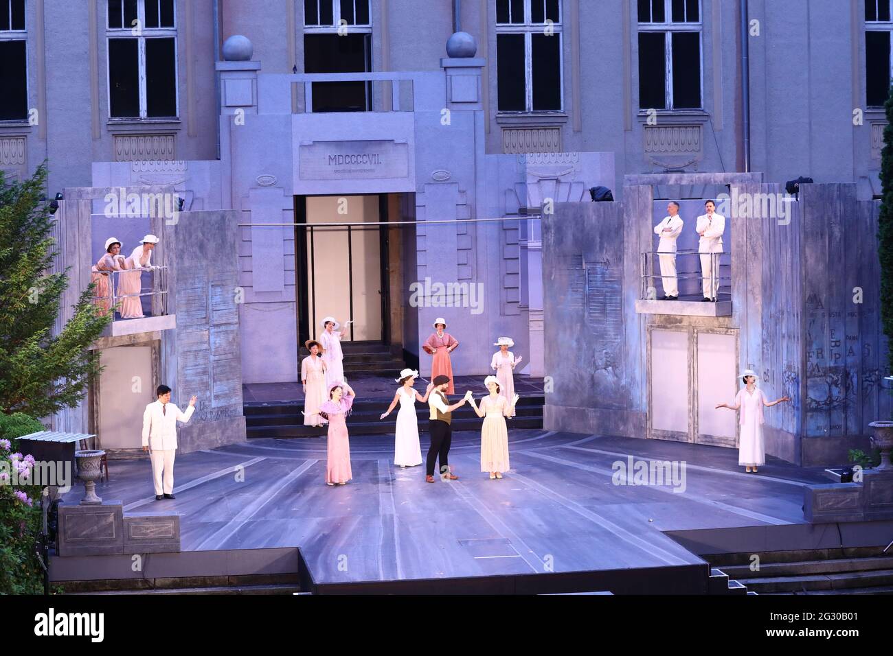 Premiere: Musical "Evita" , in den Hauptrollen Anna Gössi,Max Dollinger ...