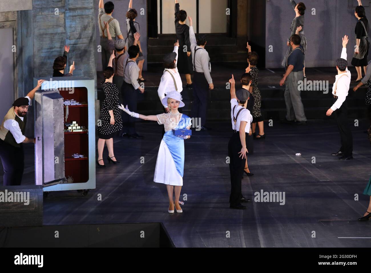 Premiere: Musical "Evita" , in den Hauptrollen Anna Gössi,Max Dollinger ...