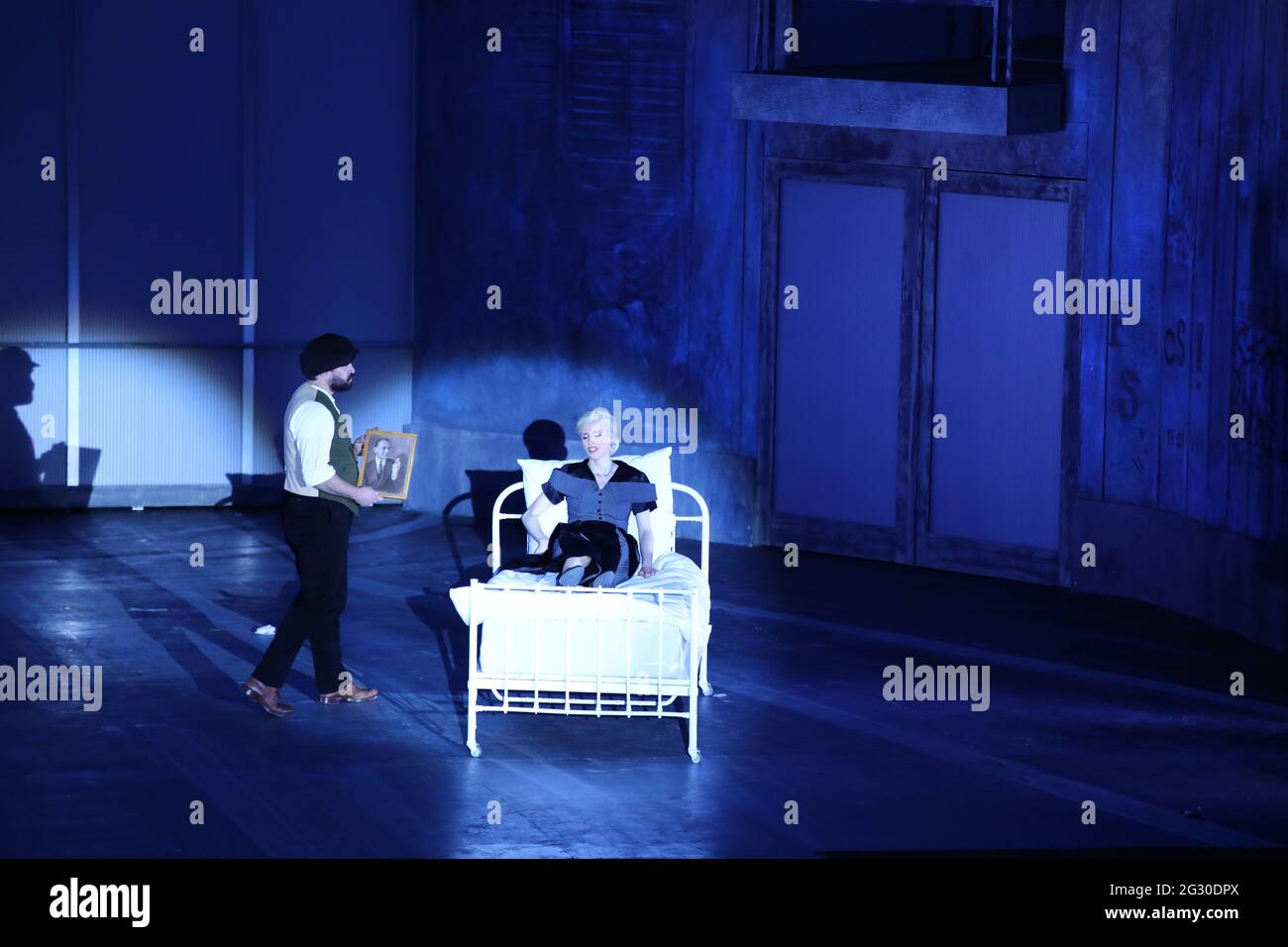 Premiere: Musical "Evita" , in den Hauptrollen Anna Gössi,Max Dollinger ...