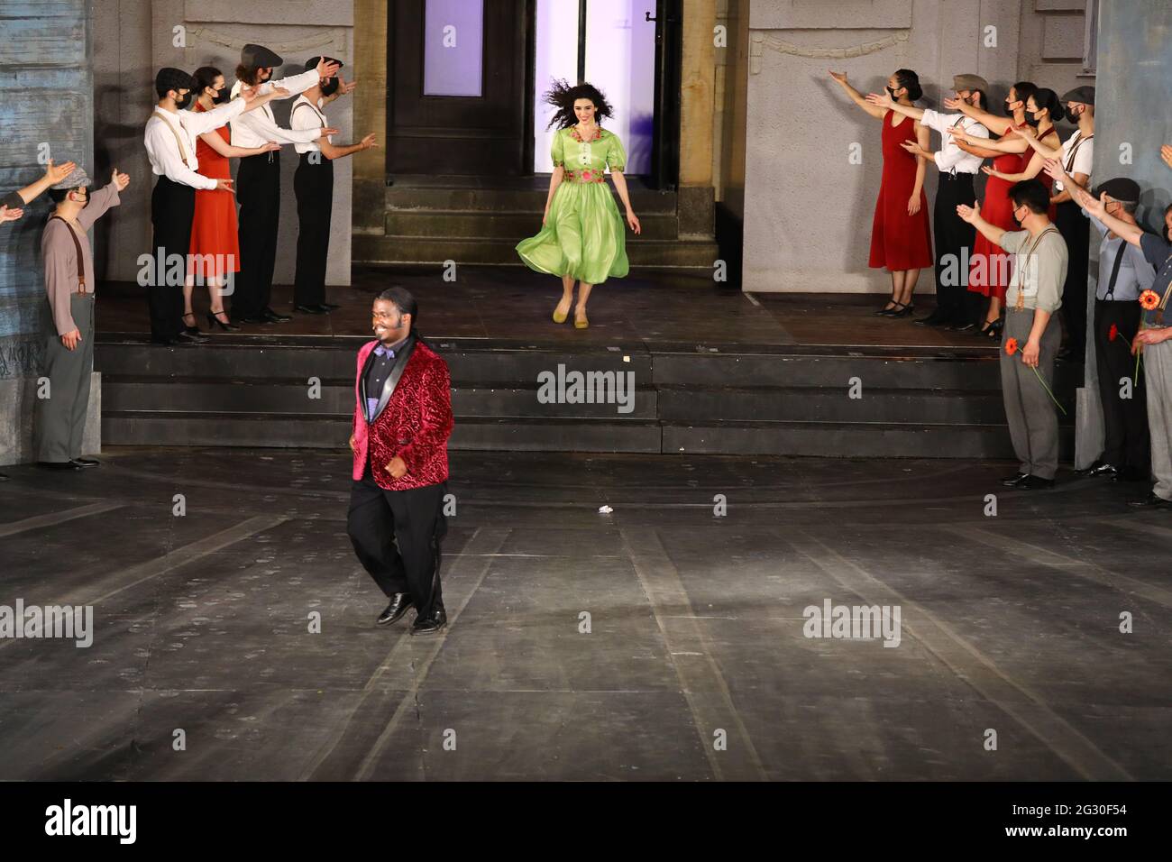 Premiere: Musical "Evita" , in den Hauptrollen Anna Gössi,Max Dollinger ...