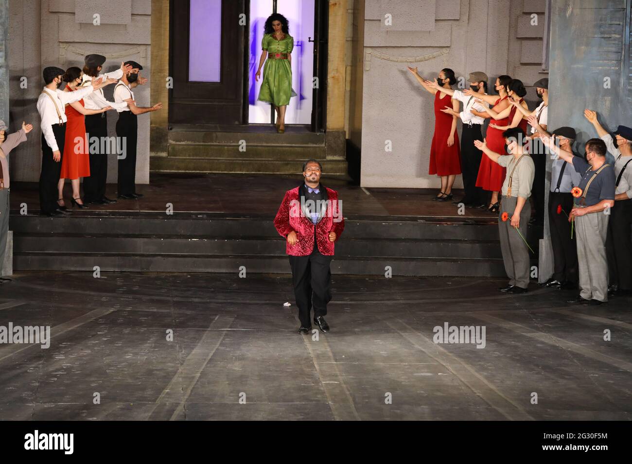 Premiere: Musical "Evita" , in den Hauptrollen Anna Gössi,Max Dollinger ...