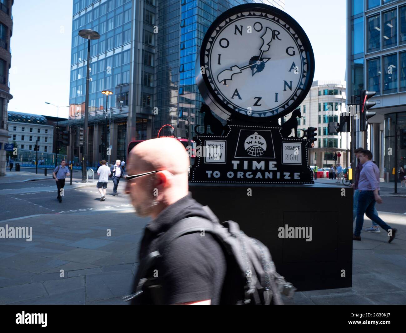 Time based art hi-res stock photography and images - Alamy