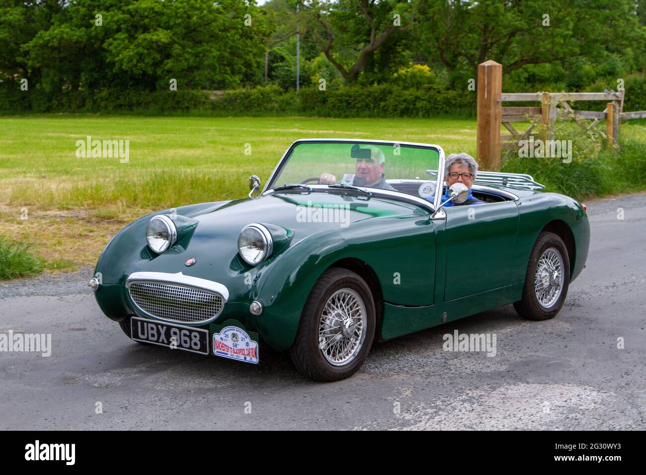 Open two seater sportscars hi-res stock photography and images - Alamy