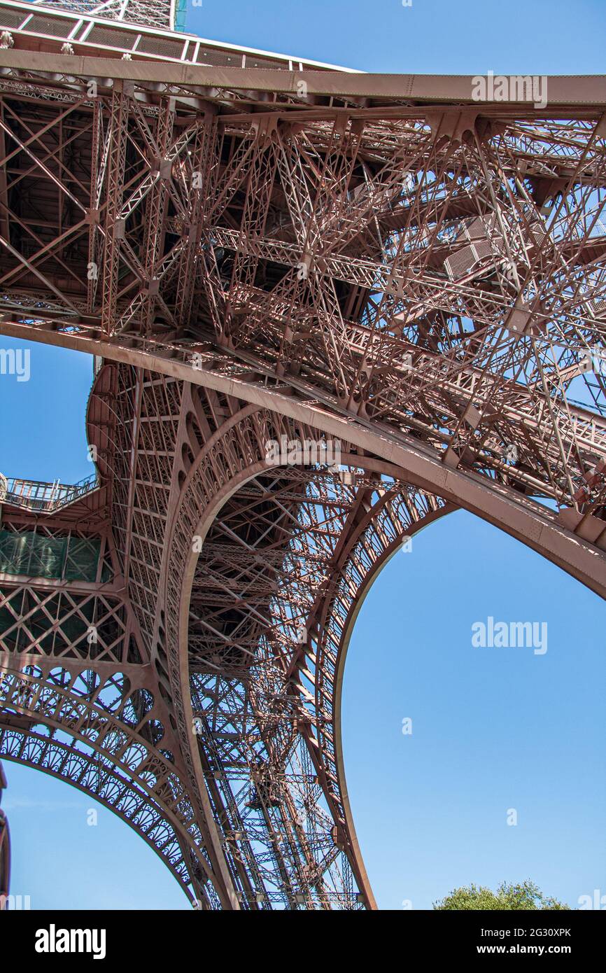 Eiffel Tower metal structure detail. Bottom view Stock Photo - Alamy Eiffel Tower metal structure detail. Bottom view Stock Photo - Alamy