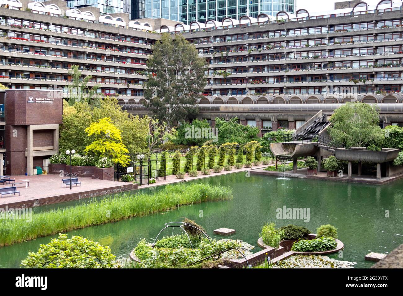 LONDON ENGLAND BARBICAN CENTRE SILK STREET CITY OF LONDON VIEW OF LAKE ...