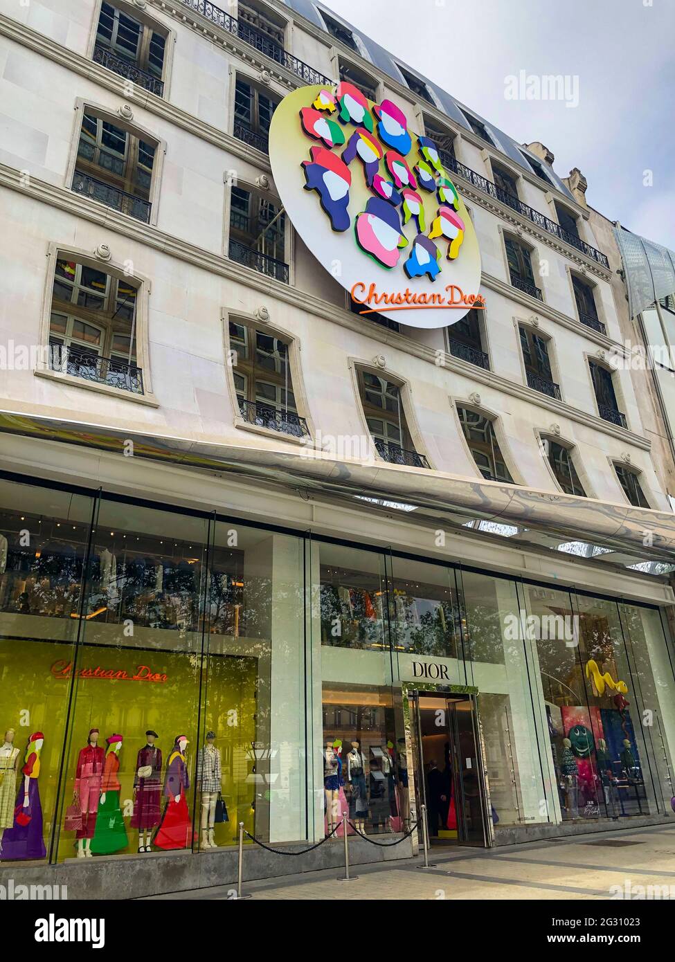 Christian Dior Shop Front High Resolution Stock Photography and Images ...