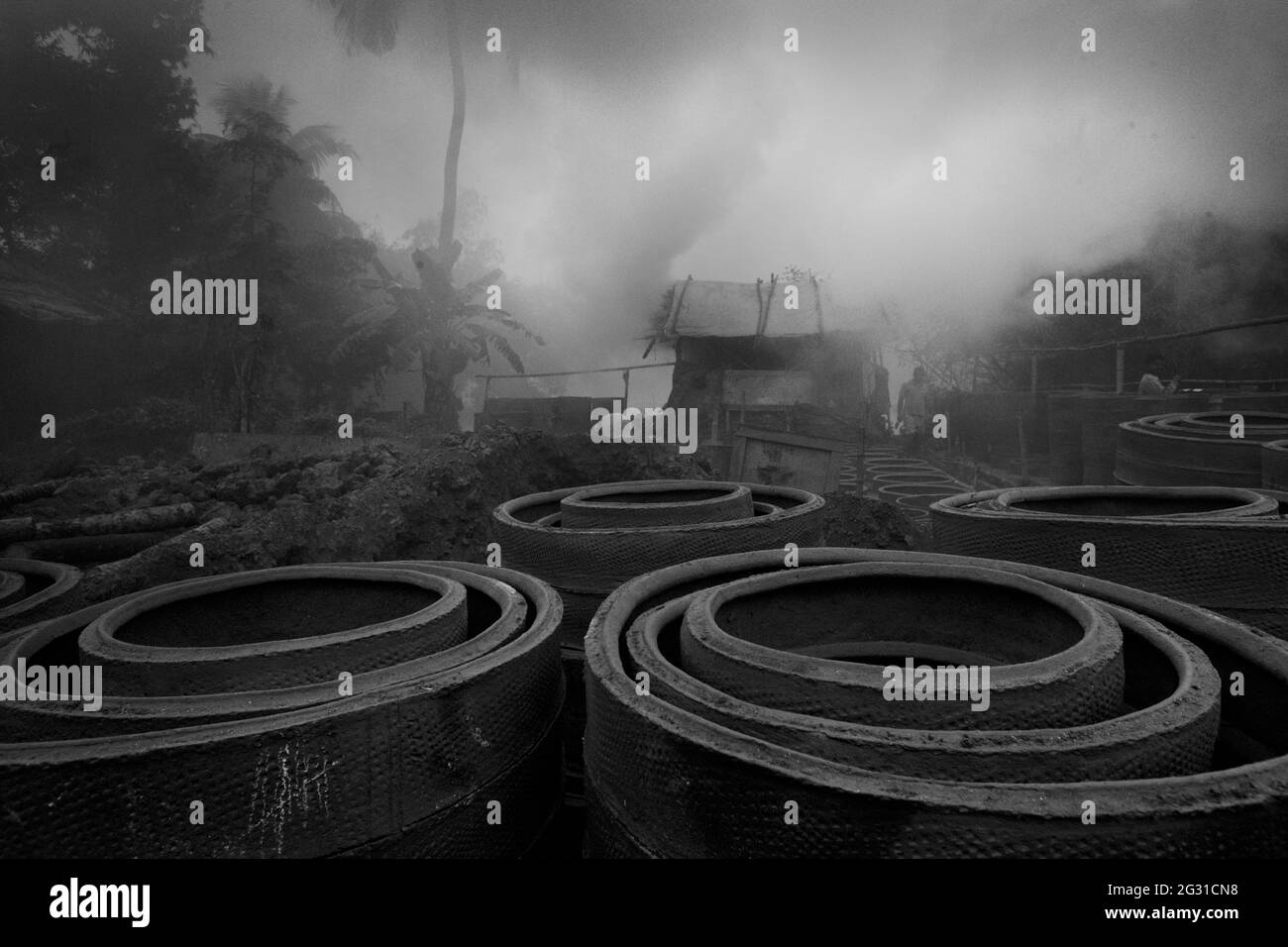 workers working in clay ring factory at West Bengal, India Stock Photo ...