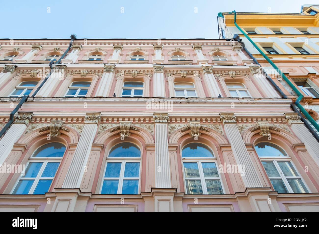 Facade of an old building Stock Photo - Alamy