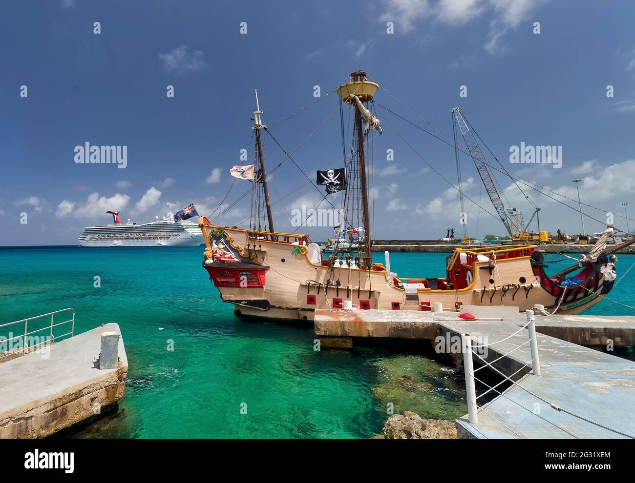 George town harbour cayman islands hi-res stock photography and images ...