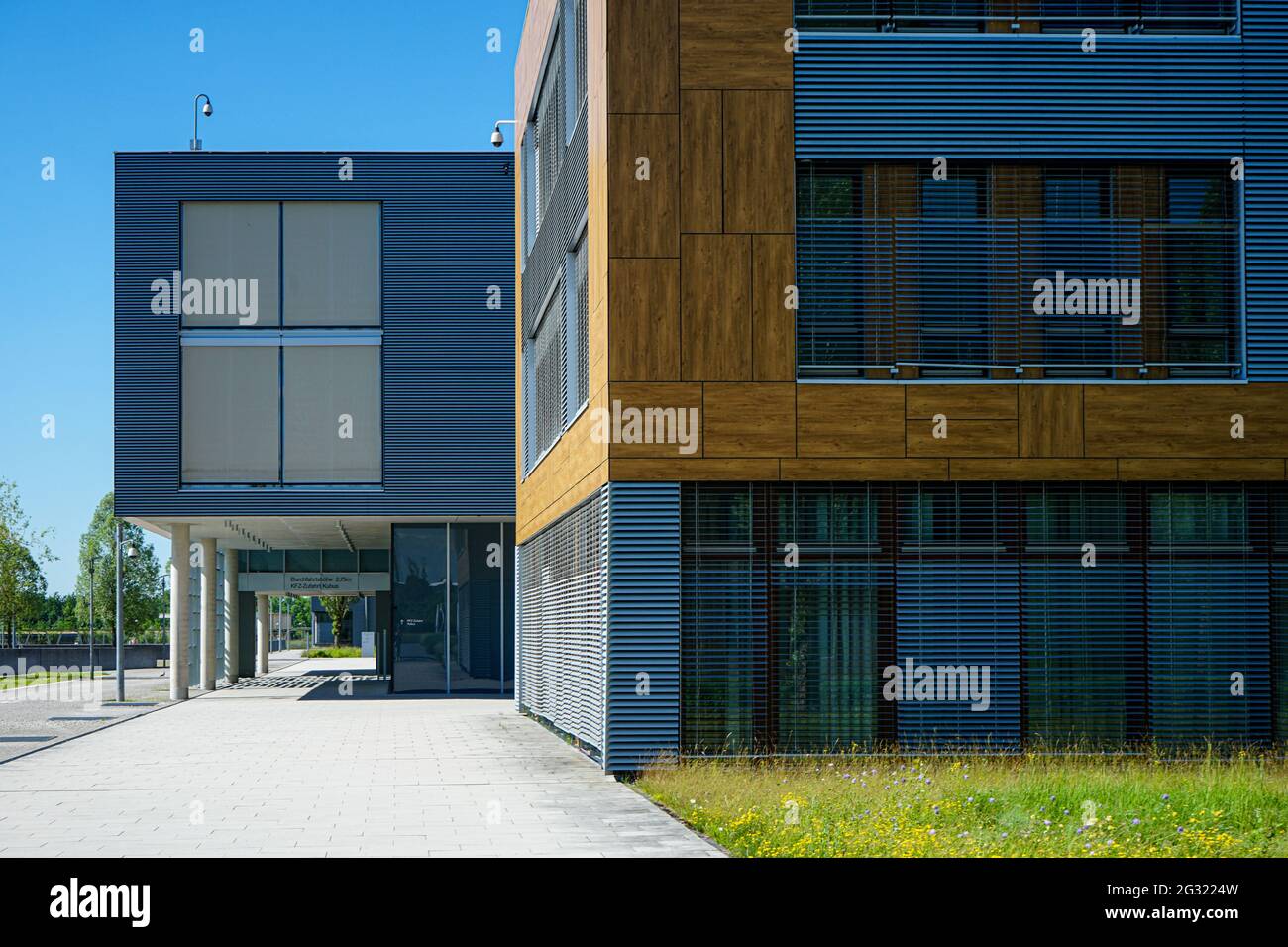 Infineon hi-res stock photography and images - Alamy