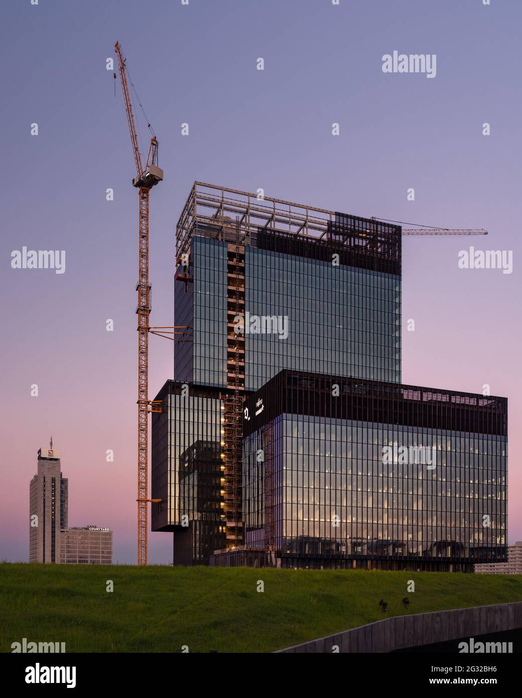 Office building ktw under construction hi-res stock photography and ...