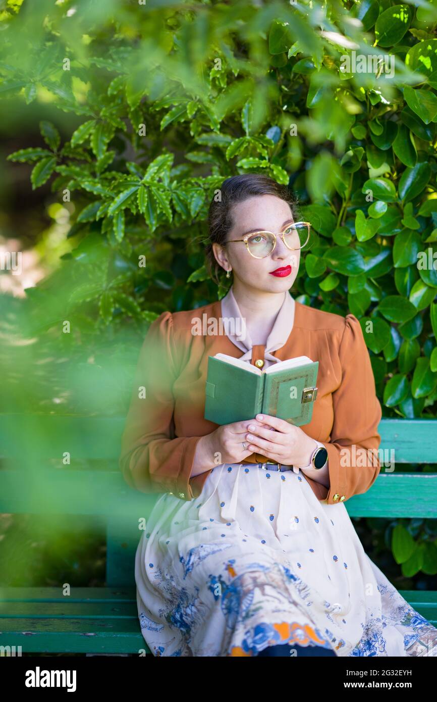 1940s clothing hi-res stock photography and images - Alamy