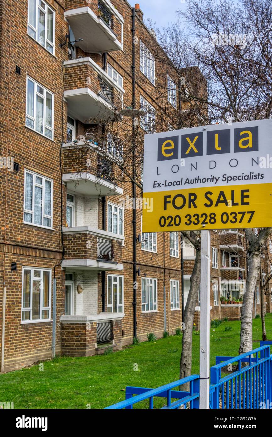 Exla london hi-res stock photography and images - Alamy