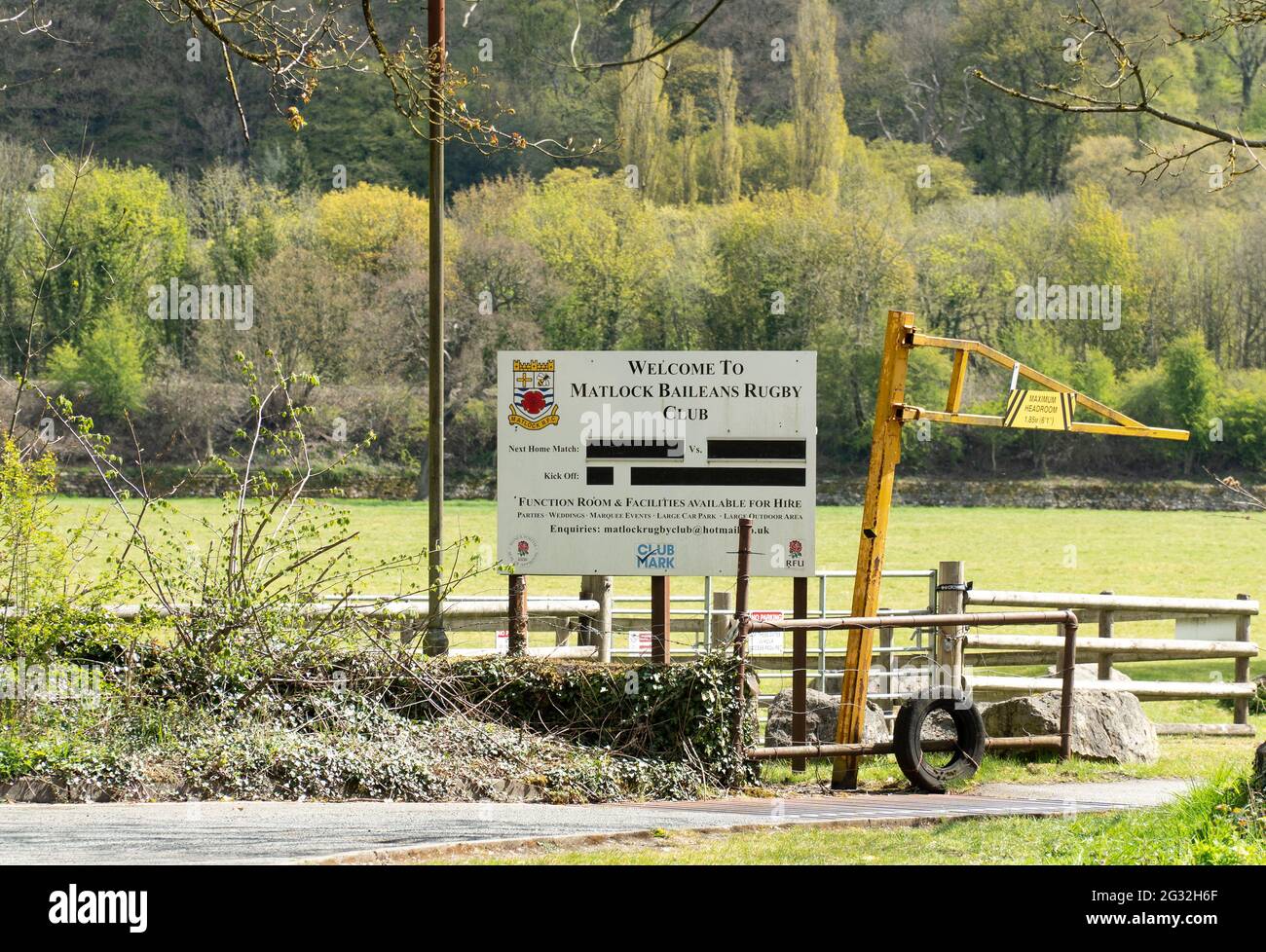 Rugby local park hi-res stock photography and images - Alamy