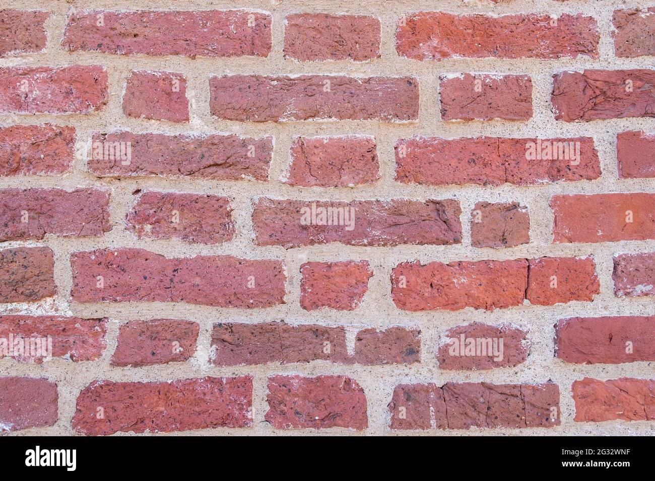 Coarse built stone wall hi-res stock photography and images - Alamy
