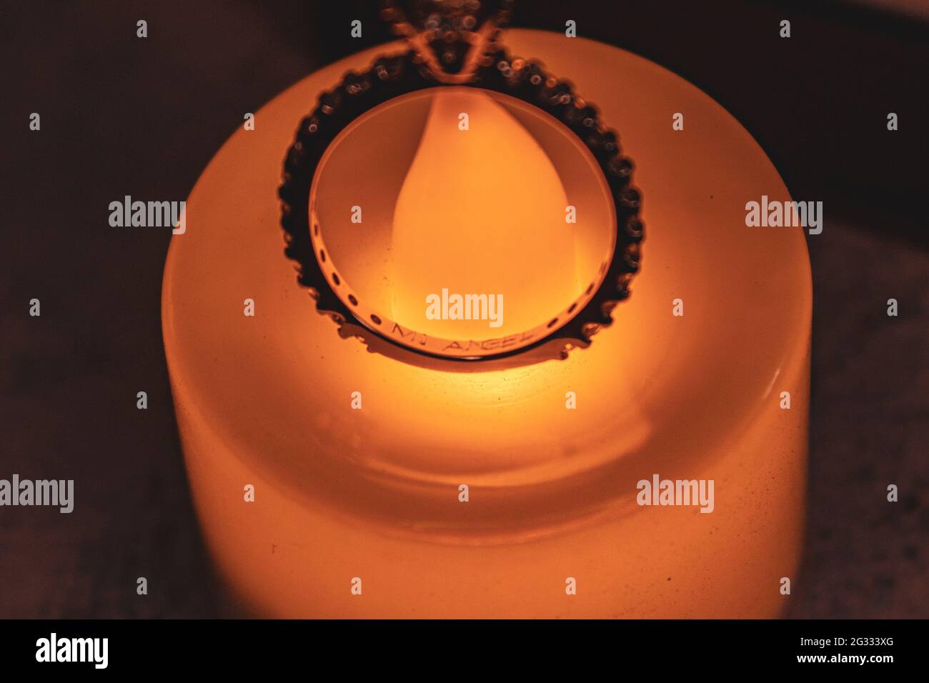 Engagement ring the ring hi-res stock photography and images - Alamy