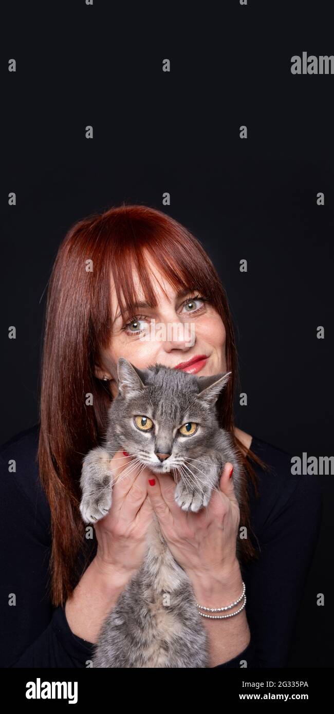 Kitty with smiling eyes hi-res stock photography and images - Alamy