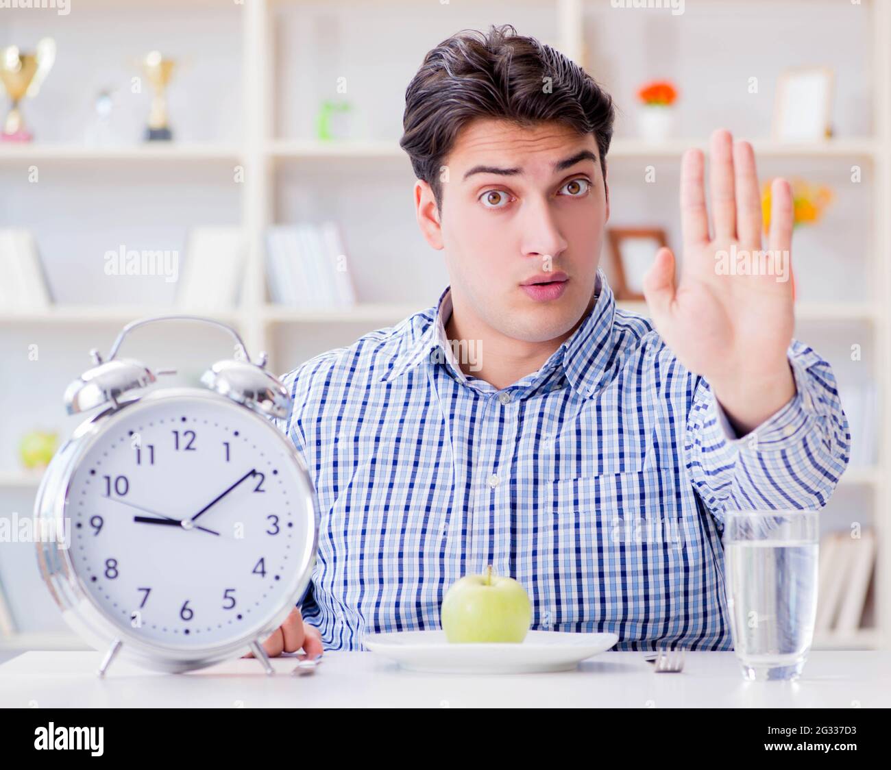 The concept of slow service in the restaurant Stock Photo - Alamy