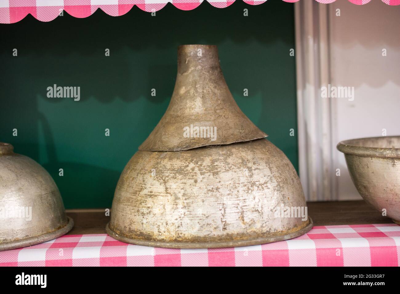 Ancient bowl hi-res stock photography and images - Alamy