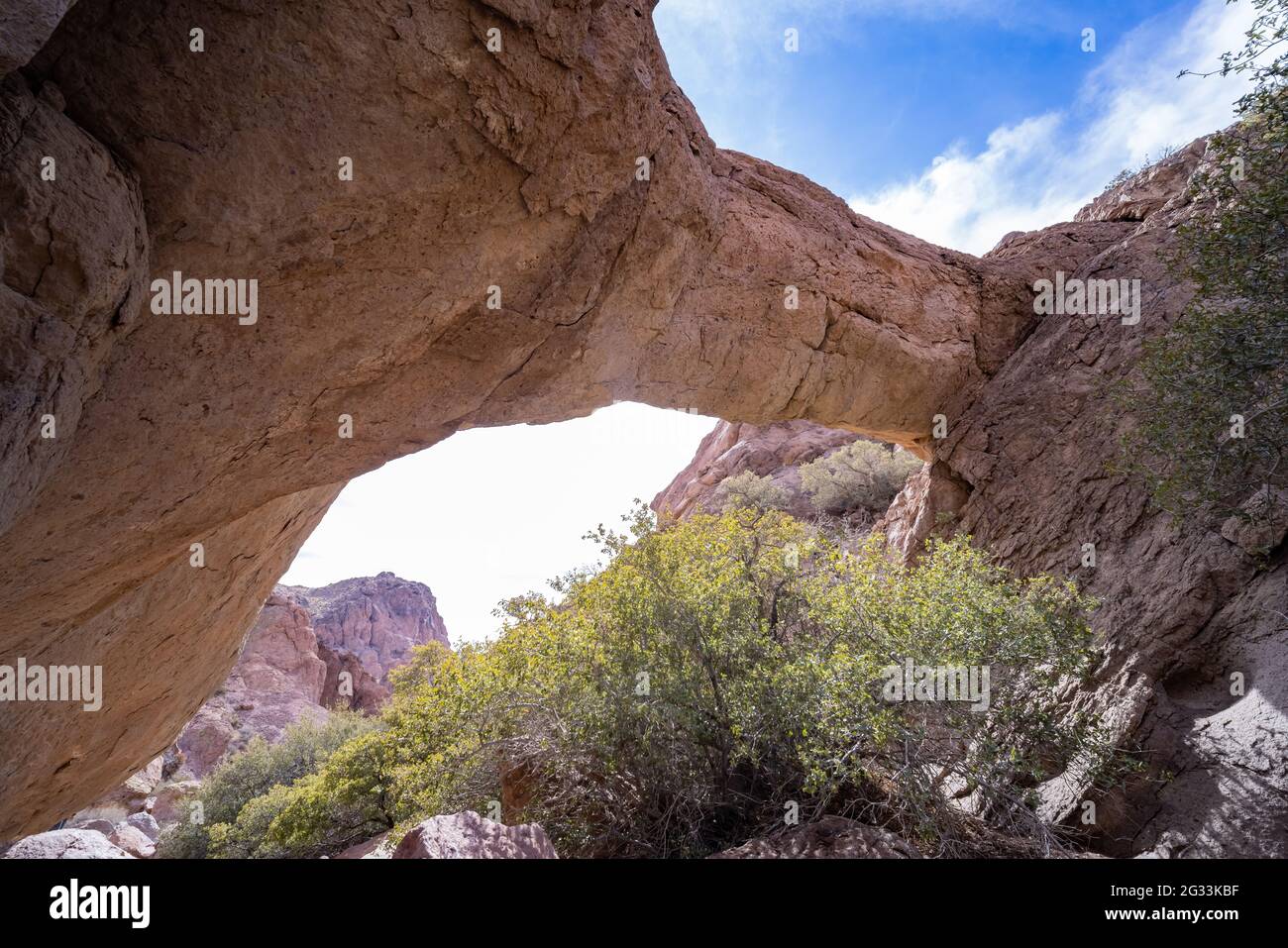 Beautiful nature arch on the El Dorado Trail at Nevada Stock Photo - Alamy