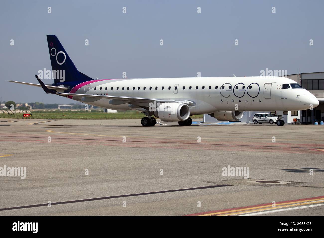 Ego airways hi-res stock photography and images - Alamy