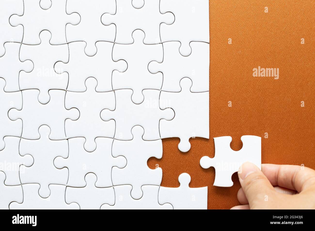 Hand missing piece white hi-res stock photography and images - Alamy