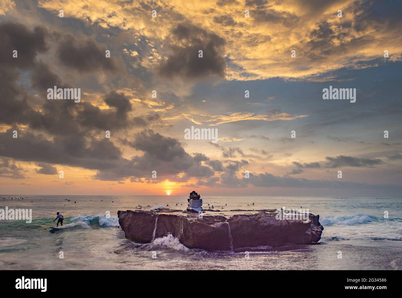 Bali shrine hi-res stock photography and images - Alamy