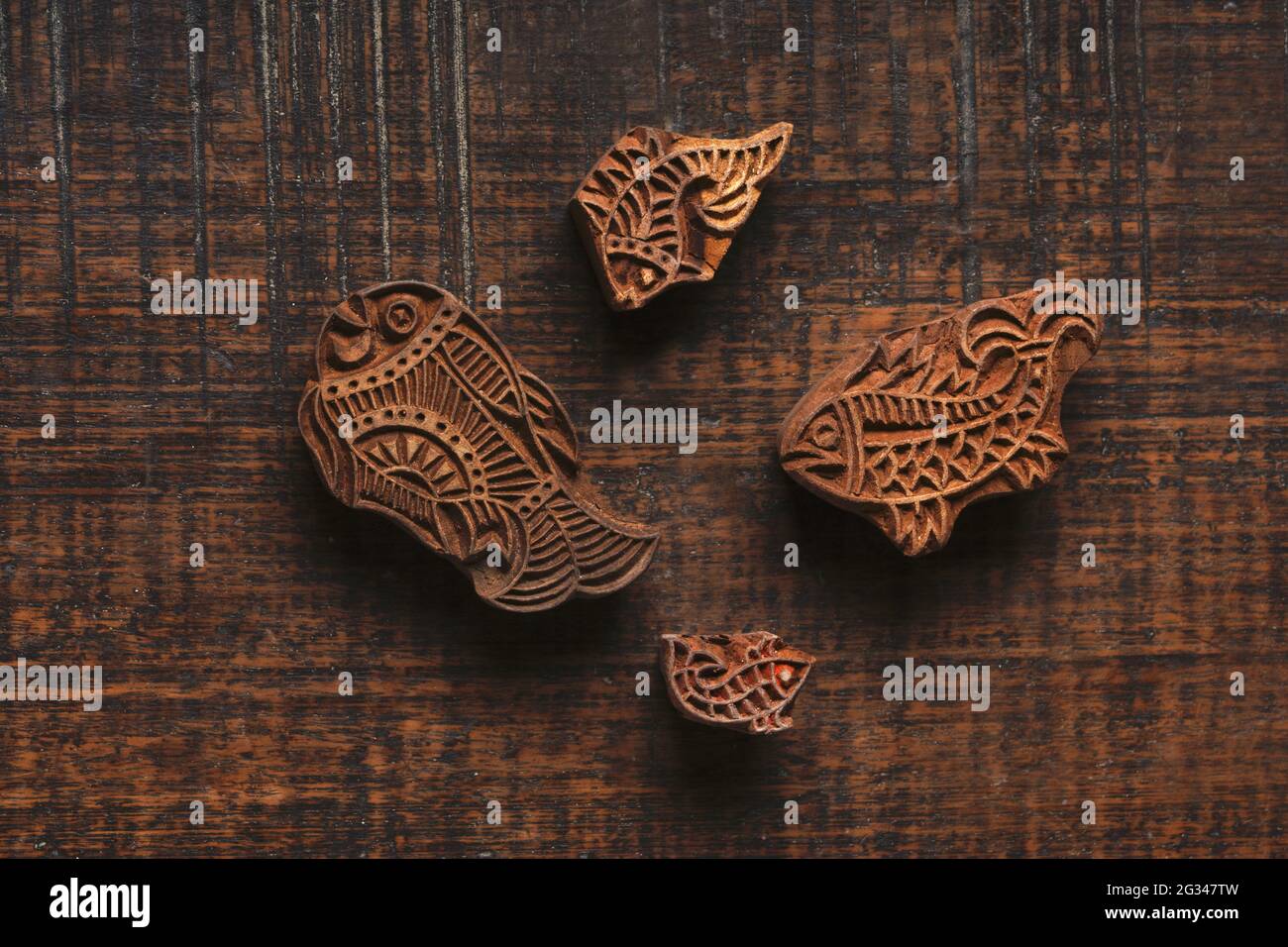 Different size of fish shape wood block pattern for textile printing on ...