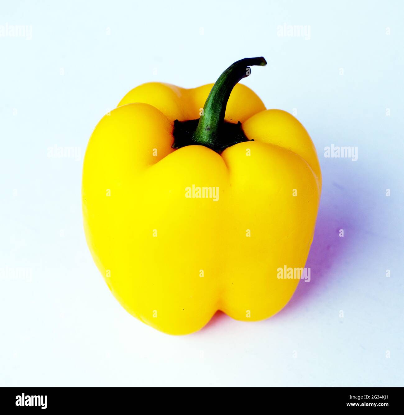 Yellow capsicum hi-res stock photography and images - Alamy