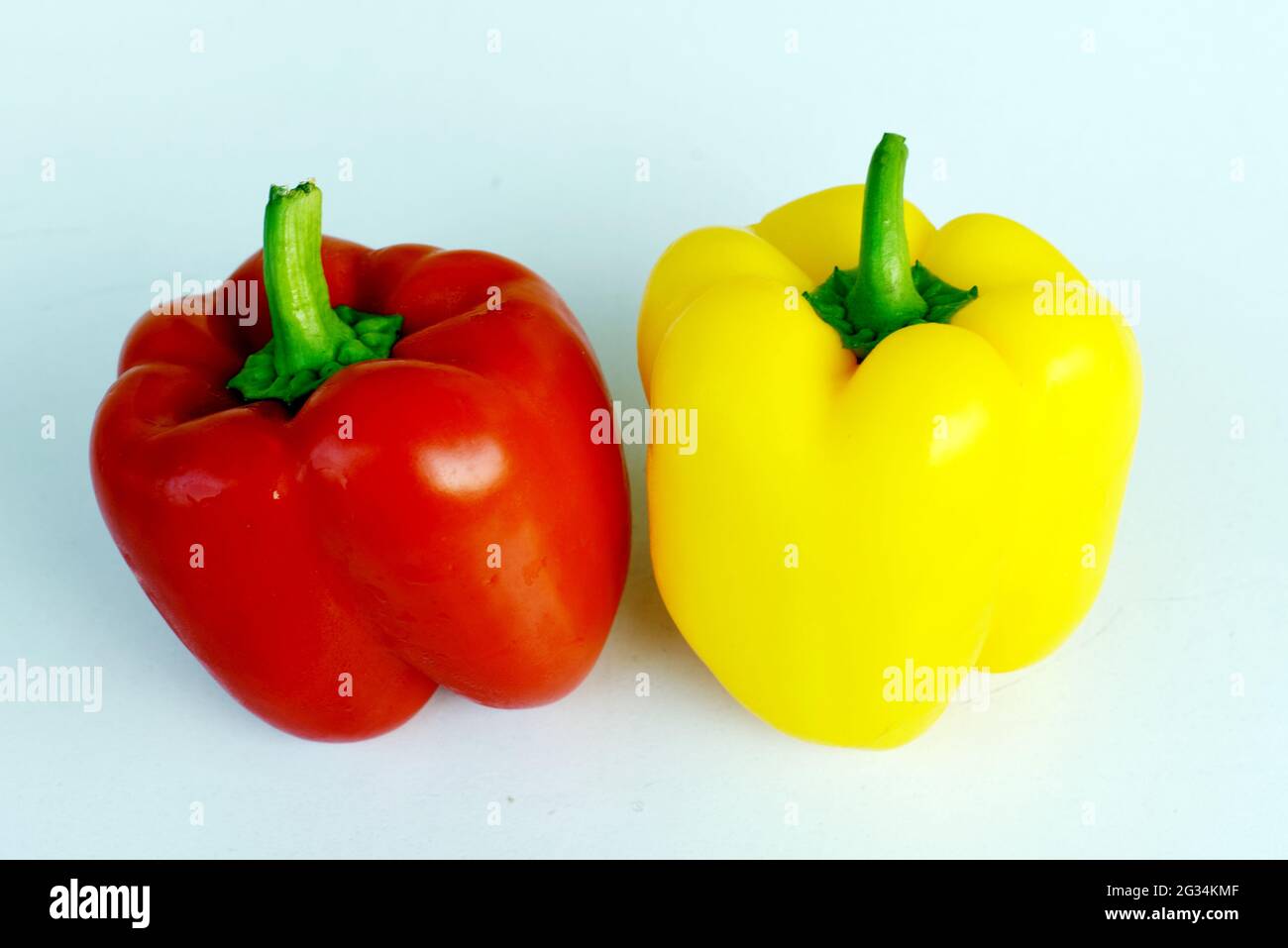 Yellow capsicum hi-res stock photography and images - Alamy