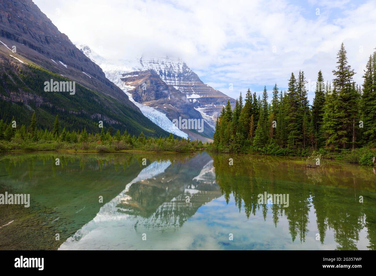 Beautiful Mount Robson in summer season, Canada Stock Photo - Alamy