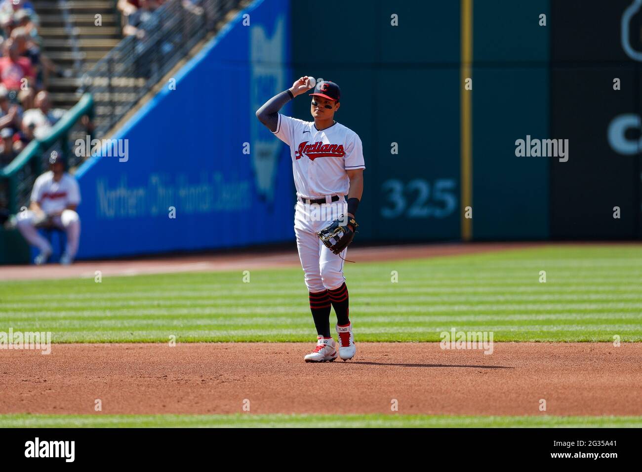 Season 2021 2 hi-res stock photography and images - Alamy