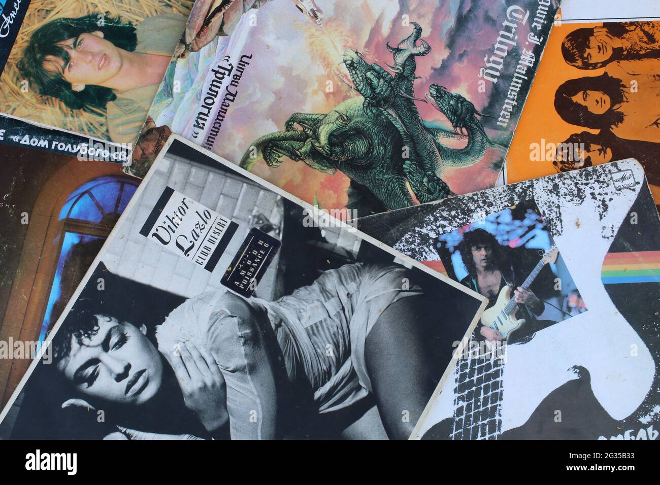 Old newspaper records hi-res stock photography and images - Alamy