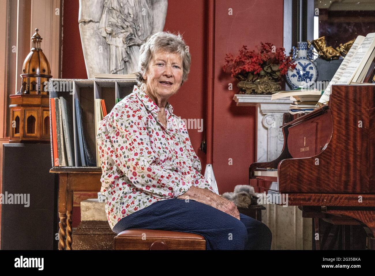 Caroline jackson hi-res stock photography and images - Alamy