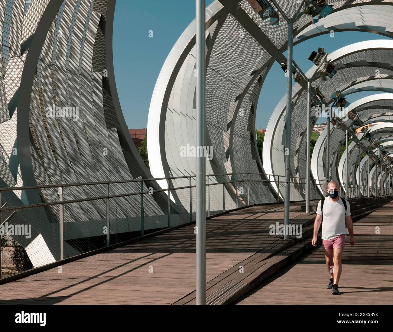 Pedestrian bridge walkway hi-res stock photography and images - Alamy