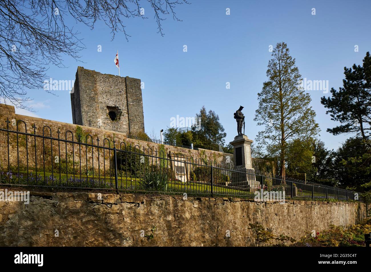 Clitheroe Castle war memorial, Ribble Valley in Lancashire Stock Photo ...