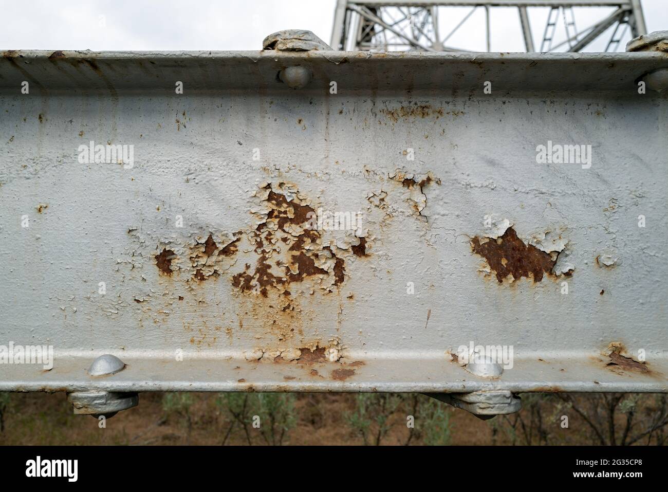 Riveted steel beam steel bridge hi-res stock photography and images - Alamy