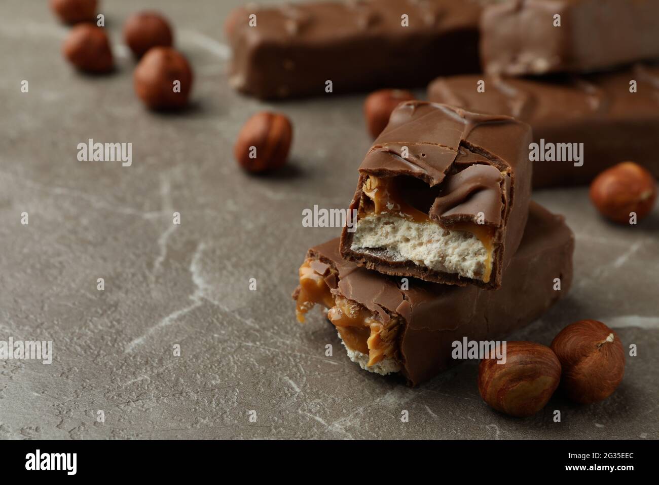 Black chocolate bars nuts hi-res stock photography and images - Alamy