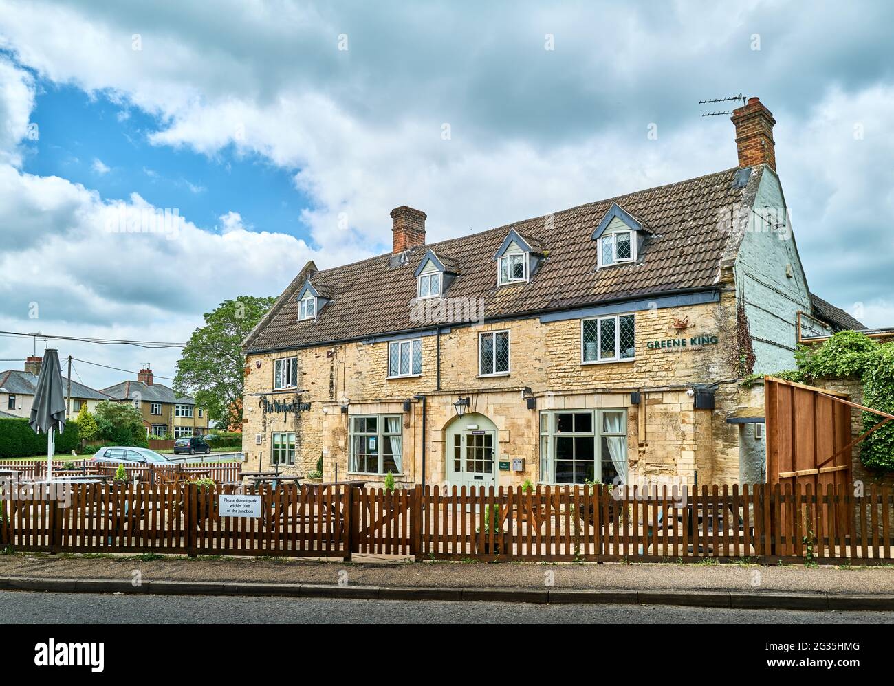 The Woolpack Inn, a Green King pub at Islip, Thrapston, England Stock ...