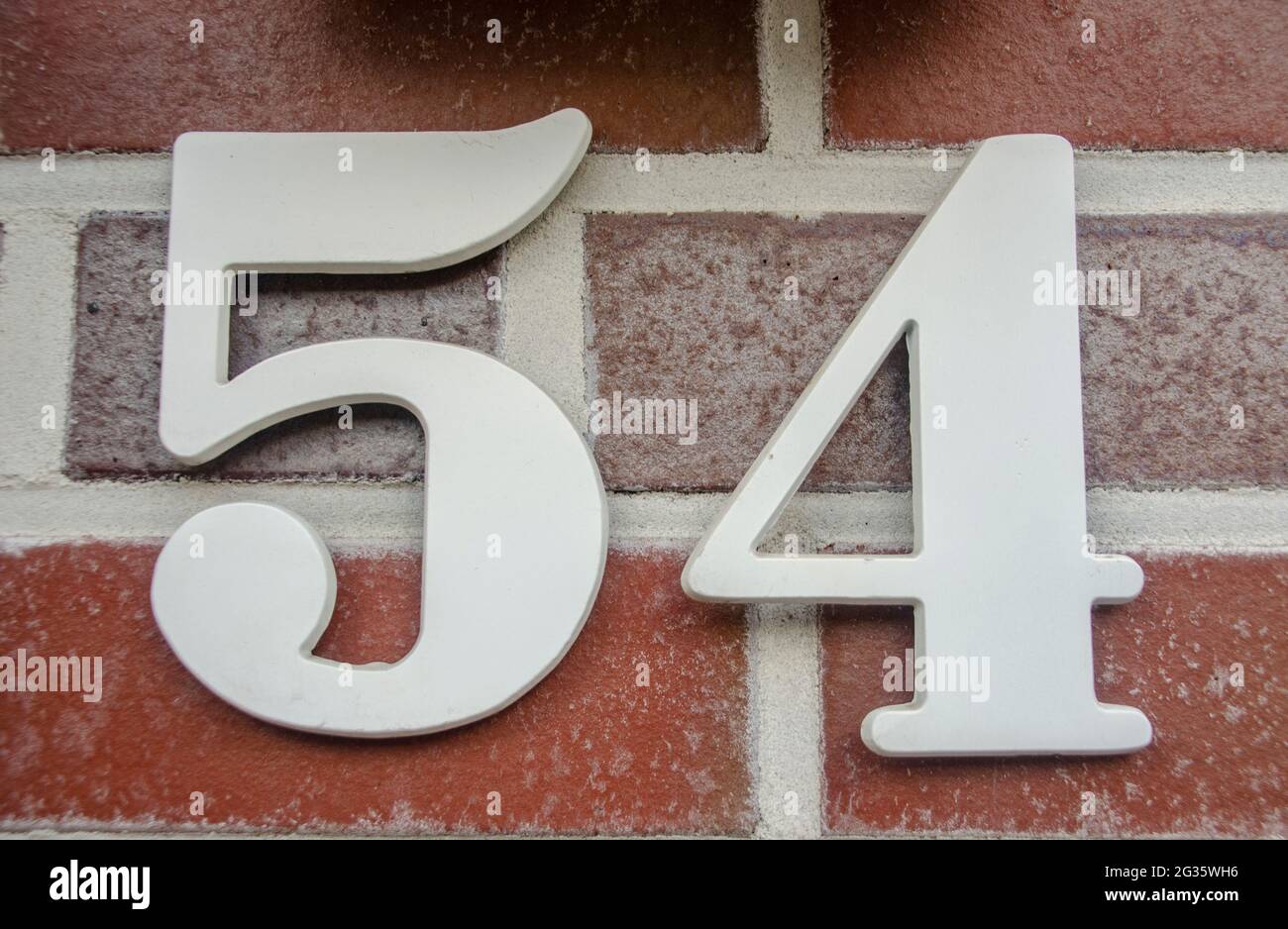 Address number sign hi-res stock photography and images - Alamy