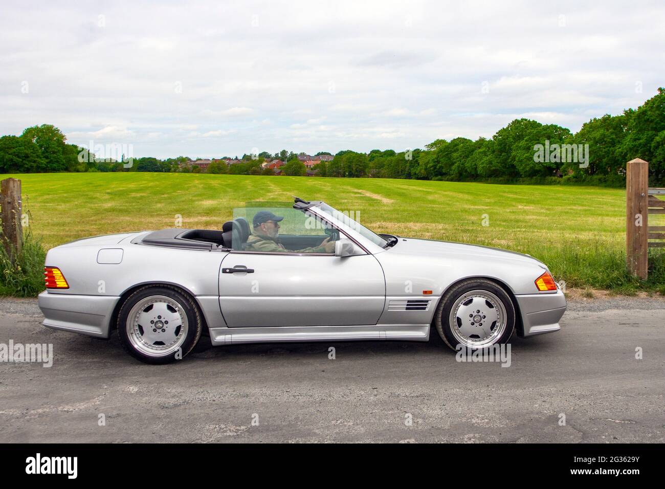 Sportscar convertible motors hi-res stock photography and images - Alamy
