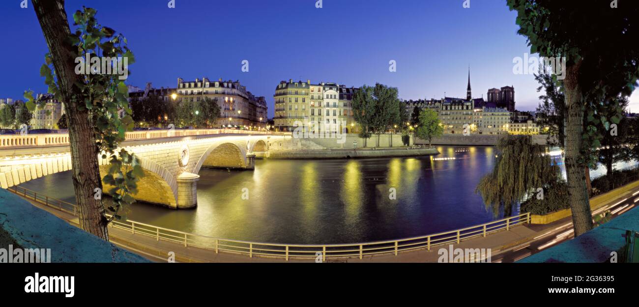 The bridge of louis philippe hi-res stock photography and images - Alamy