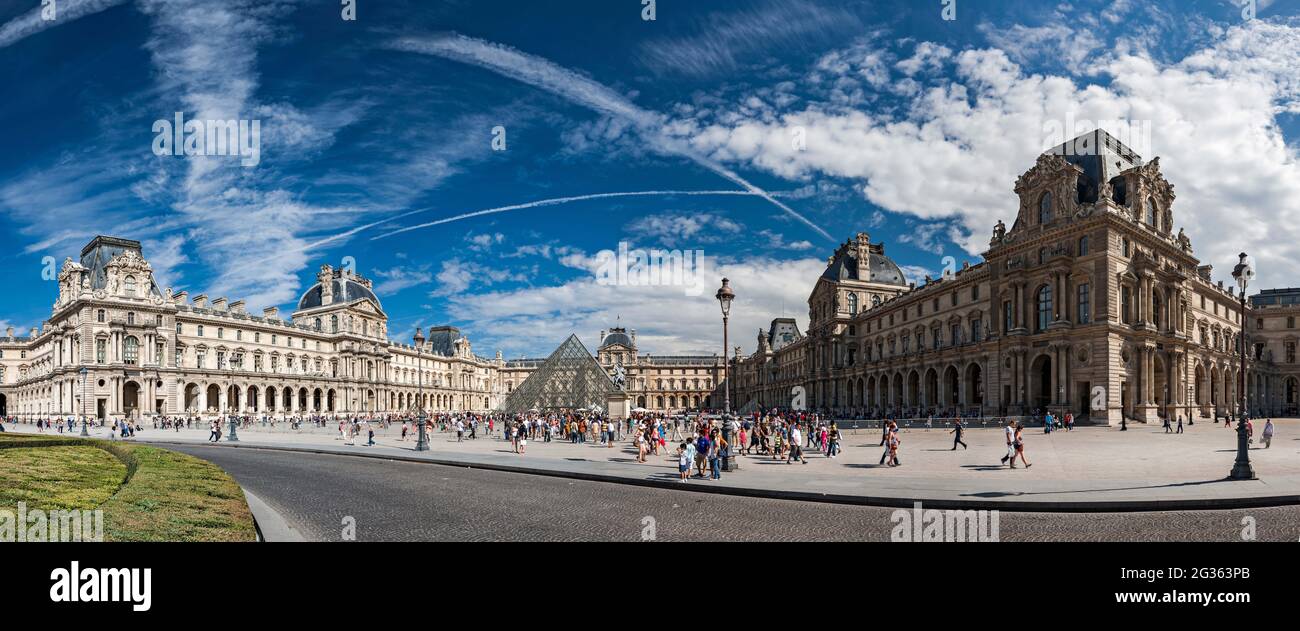 Louvre panoramique hi-res stock photography and images - Alamy