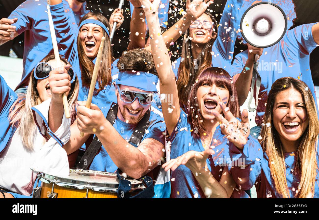 Soccer fans stadium blue hi-res stock photography and images - Alamy