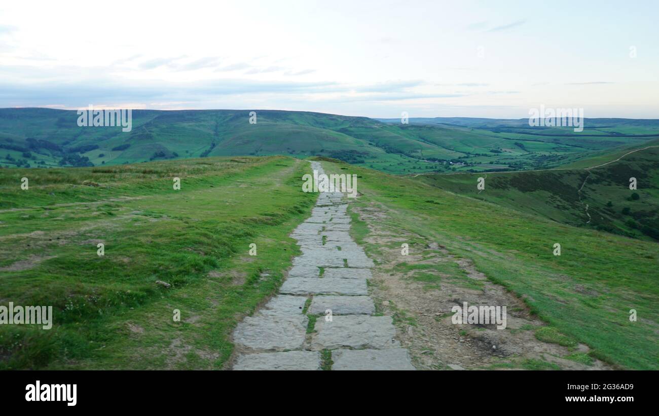 Path from Mam Tor summit to the Great Ridge trail Stock Photo - Alamy